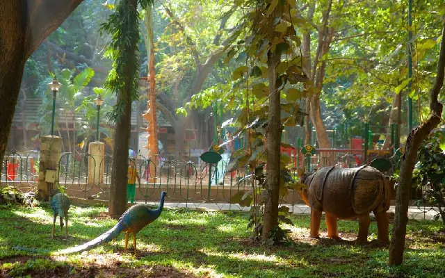 From Cubbon Park to Chickpete - A Blend of History, Culture, and Adventure