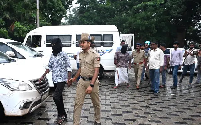 Dacoity in Mangaluru: Elderly Couple Assaulted, Stolen Car Recovered ...