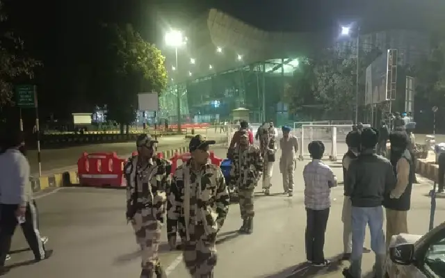 112 Indians Deported from US Arrive in Amritsar Amid Ongoing Crackdown ...