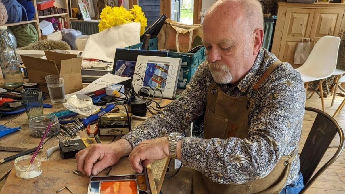 73 year old driver becomes famous after daughter shares his art on ...