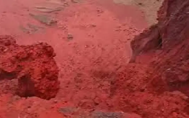 Iran’s Enigmatic Red Beach: A Rain-Induced Blood-Red Shoreline | News ...