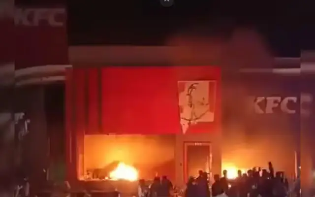 KFC Outlets Targeted Amid Protests in Pakistan, 10 Arrested in Karachi ...