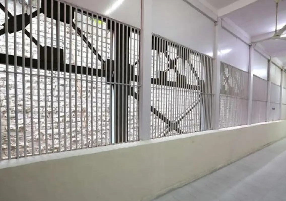 India shares Arthur Road Jail photos with Belgium to counter Mehul ...